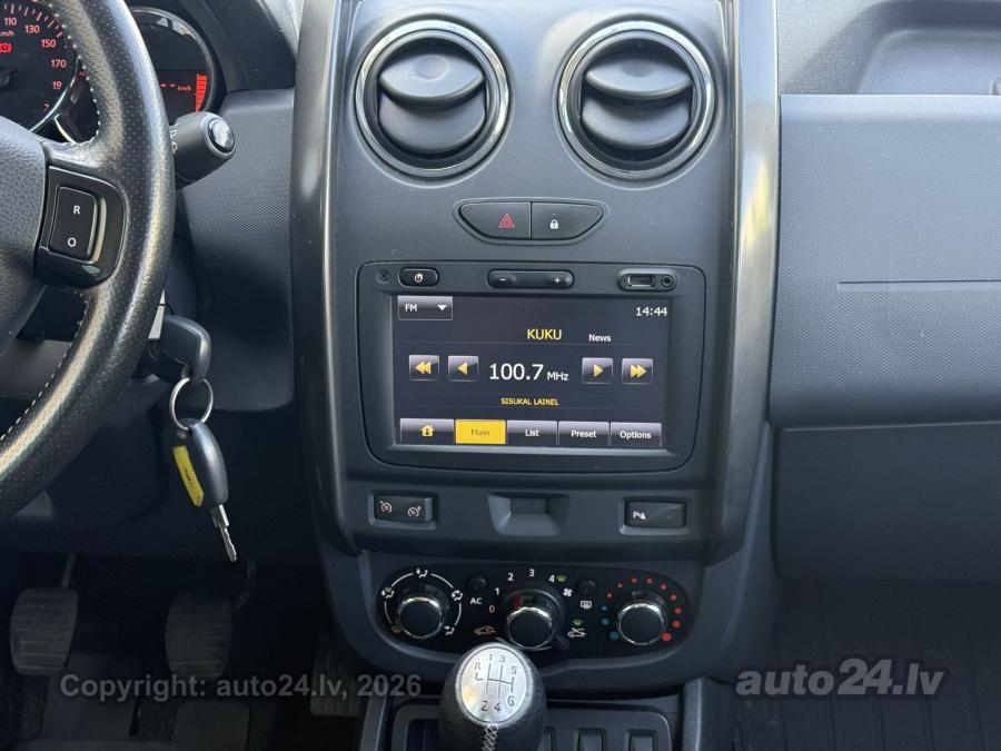 Grey Dacia Duster 2015 in Tallinn, with an engine capacity of 1.20 L and mileage of 95 thousand km for 6790 €, photo 9 on AUTOMOTO.COM.LV