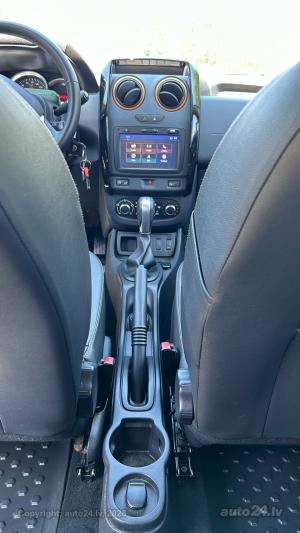 Pelēks Dacia Duster 2017 Rīga, ar dzinēja tilpumu 1.50 L un nobraukumu 127 tūkst. km par 7200 €, foto 10 vietnē AUTOMOTO.COM.LV