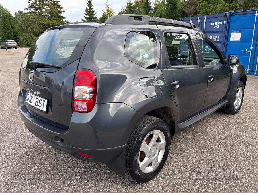 Pelēks Dacia Duster 2017 Paide, ar dzinēja tilpumu 1.50 L un nobraukumu 188 tūkst. km par 6490 €, foto 6 vietnē AUTOMOTO.COM.LV