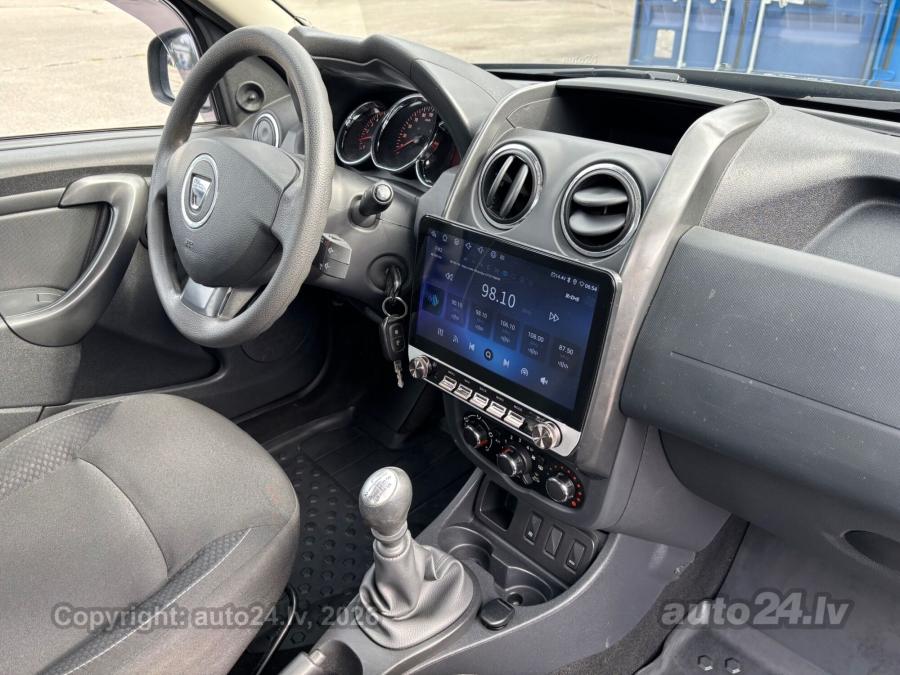 Pelēks Dacia Duster 2017 Paide, ar dzinēja tilpumu 1.50 L un nobraukumu 188 tūkst. km par 6490 €, foto 9 vietnē AUTOMOTO.COM.LV