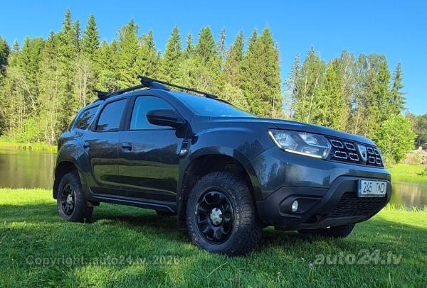 Grey Dacia Duster 2018 in Valga, with an engine capacity of 1.50 L and mileage of 230 thousand km for 10500 €, photo 2 on AUTOMOTO.COM.LV