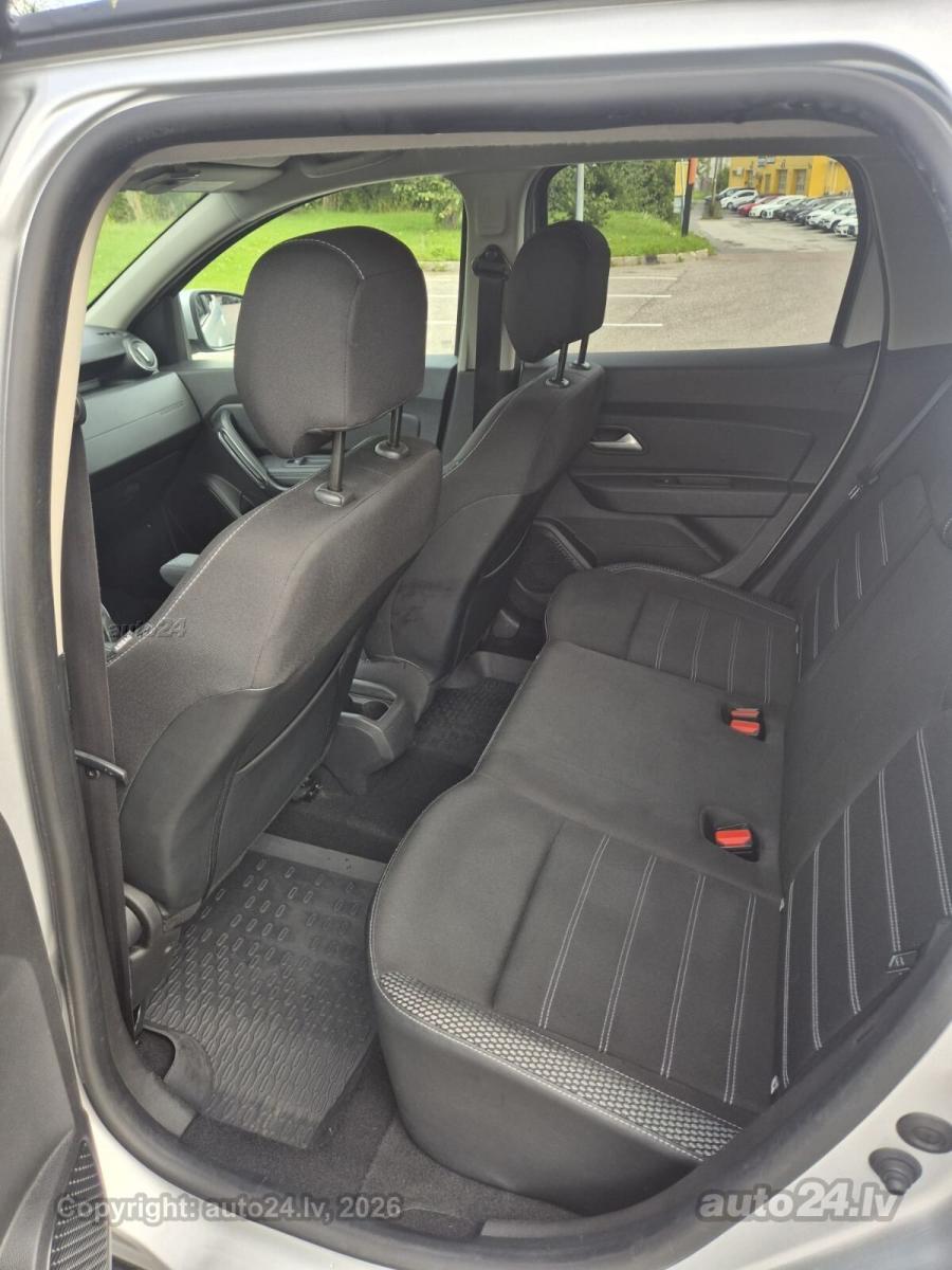 Grey Dacia Duster 2018 in Tallinn, with an engine capacity of 1.50 L and mileage of 109 thousand km for 12000 €, photo 13 on AUTOMOTO.COM.LV