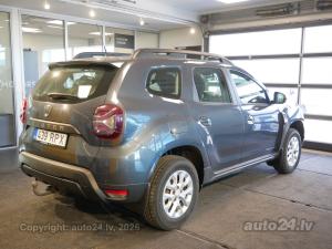 Grey Dacia Duster 2021 in Tallinn, with an engine capacity of 1.00 L and mileage of 75 thousand km for 10700 €, photo 4 on AUTOMOTO.COM.LV