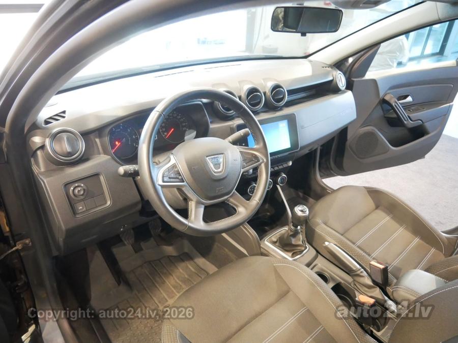 Grey Dacia Duster 2021 in Tallinn, with an engine capacity of 1.00 L and mileage of 75 thousand km for 10700 €, photo 8 on AUTOMOTO.COM.LV
