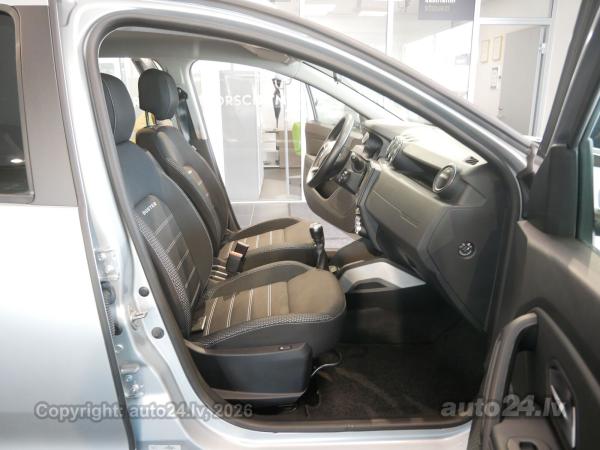Pelēks Dacia Duster 2021 Tallina, ar dzinēja tilpumu 1.00 L un nobraukumu 50 tūkst. km par 10300 €, foto 9 vietnē AUTOMOTO.COM.LV