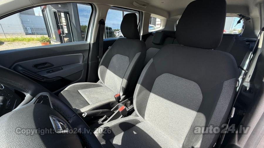 Pelēks Dacia Duster 2021 Tallina, ar dzinēja tilpumu 1.00 L un nobraukumu 39 tūkst. km par 8500 €, foto 18 vietnē AUTOMOTO.COM.LV