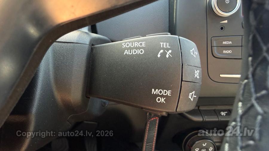 Pelēks Dacia Duster 2021 Tallina, ar dzinēja tilpumu 1.00 L un nobraukumu 39 tūkst. km par 8500 €, foto 24 vietnē AUTOMOTO.COM.LV