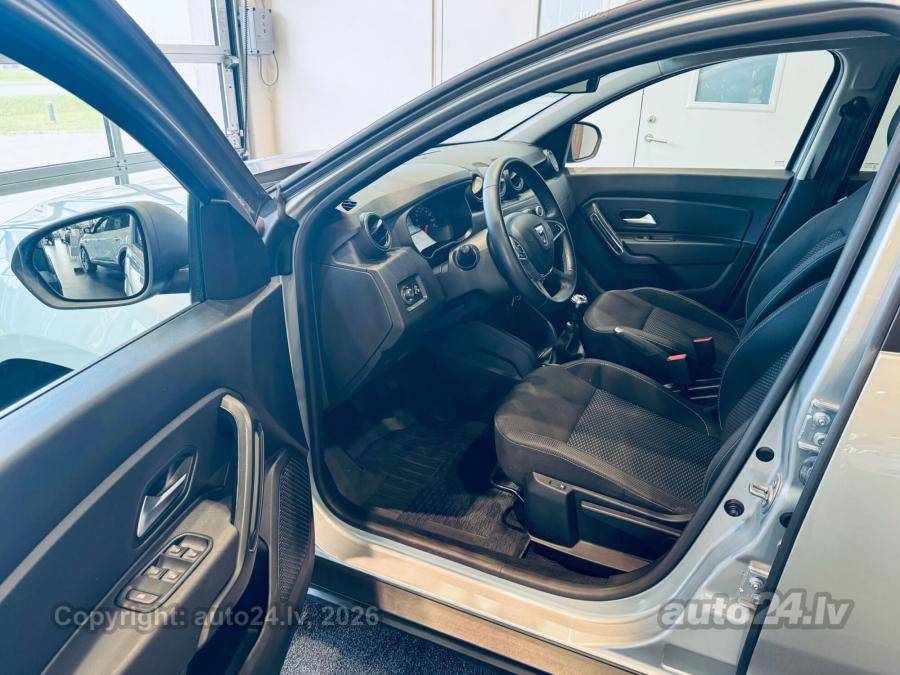 Серый Дачия Duster 2021 в Пярну, объемом двигателя 1.00 л и пробегом 86 тыс. км за 9900 €, фото 4 на AUTOMOTO.COM.LV