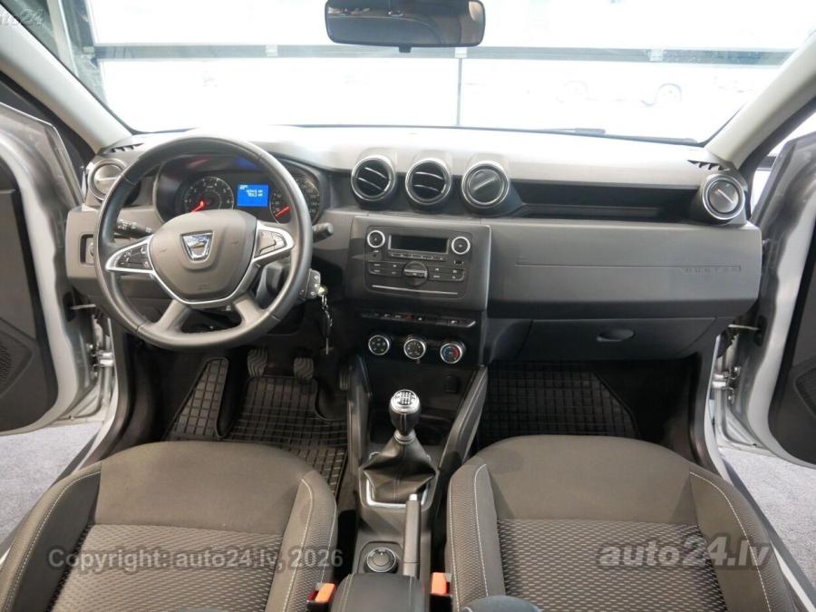 Grey Dacia Duster 2021 in Tallinn, with an engine capacity of 1.50 L and mileage of 163 thousand km for 12500 €, photo 7 on AUTOMOTO.COM.LV