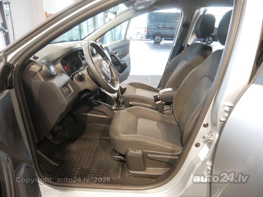 Grey Dacia Duster 2021 in Tallinn, with an engine capacity of 1.50 L and mileage of 163 thousand km for 12500 €, photo 8 on AUTOMOTO.COM.LV