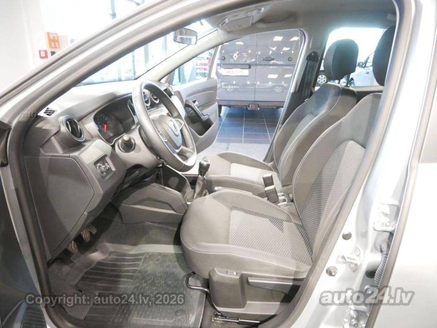 Grey Dacia Duster 2021 in Tallinn, with an engine capacity of 1.00 L and mileage of 98 thousand km for 8990 €, photo 7 on AUTOMOTO.COM.LV