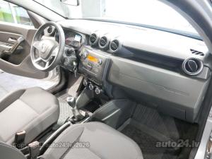 Grey Dacia Duster 2021 in Tallinn, with an engine capacity of 1.00 L and mileage of 98 thousand km for 8990 €, photo 10 on AUTOMOTO.COM.LV