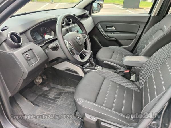 Grey Dacia Duster 2022 in Tartu, with an engine capacity of 1.30 L and mileage of 52 thousand km for 14990 €, photo 9 on AUTOMOTO.COM.LV