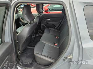 Pelēks Dacia Duster 2022 Tallina, ar dzinēja tilpumu 1.00 L un nobraukumu 101 tūkst. km par 12990 €, foto 13 vietnē AUTOMOTO.COM.LV