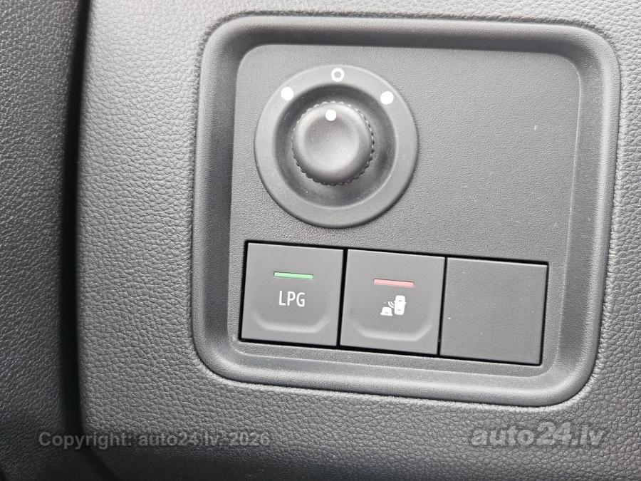 Pelēks Dacia Duster 2022 Tallina, ar dzinēja tilpumu 1.00 L un nobraukumu 101 tūkst. km par 12990 €, foto 14 vietnē AUTOMOTO.COM.LV