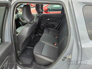 Pelēks Dacia Duster 2022 Tallina, ar dzinēja tilpumu 1.00 L un nobraukumu 101 tūkst. km par 12990 €, foto 13 vietnē AUTOMOTO.COM.LV