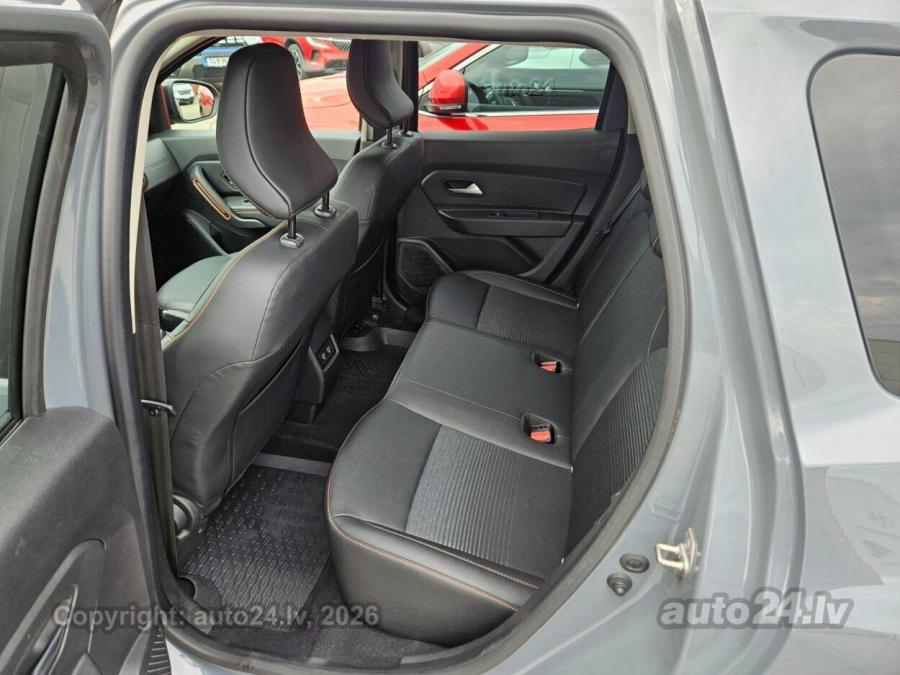 Pelēks Dacia Duster 2022 Tallina, ar dzinēja tilpumu 1.00 L un nobraukumu 101 tūkst. km par 12990 €, foto 13 vietnē AUTOMOTO.COM.LV