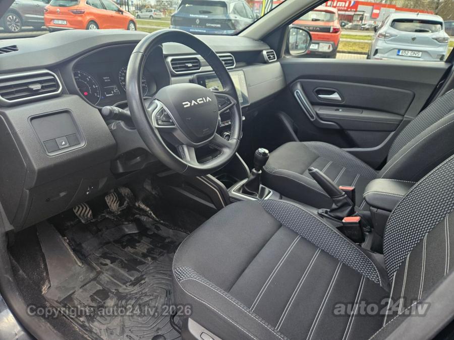 Grey Dacia Duster 2024 in Tartu, with an engine capacity of 1.50 L and mileage of 53 thousand km for 22990 €, photo 8 on AUTOMOTO.COM.LV