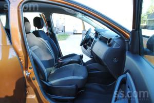 Orange Dacia Duster 2018 in Riga, with an engine capacity of 1.50 L and mileage of 78 thousand km for 9990 €, photo 13 on AUTOMOTO.COM.LV
