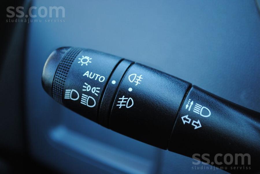 Orange Dacia Duster 2018 in Riga, with an engine capacity of 1.50 L and mileage of 78 thousand km for 9990 €, photo 21 on AUTOMOTO.COM.LV