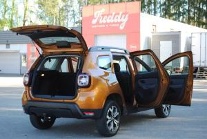 Orange Dacia Duster 2018 in Riga, with an engine capacity of 1.50 L and mileage of 78 thousand km for 9990 €, photo 8 on AUTOMOTO.COM.LV