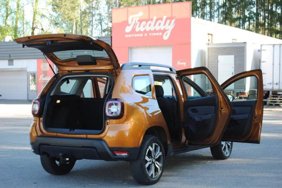 Orange Dacia Duster 2018 in Riga, with an engine capacity of 1.50 L and mileage of 78 thousand km for 9990 €, photo 8 on AUTOMOTO.COM.LV