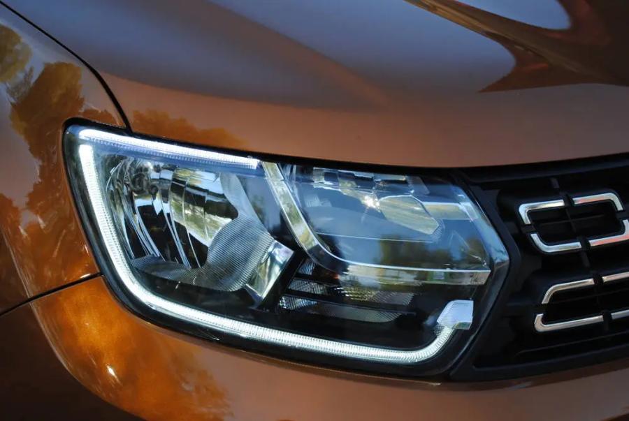 Orange Dacia Duster 2018 in Riga, with an engine capacity of 1.50 L and mileage of 78 thousand km for 9990 €, photo 17 on AUTOMOTO.COM.LV