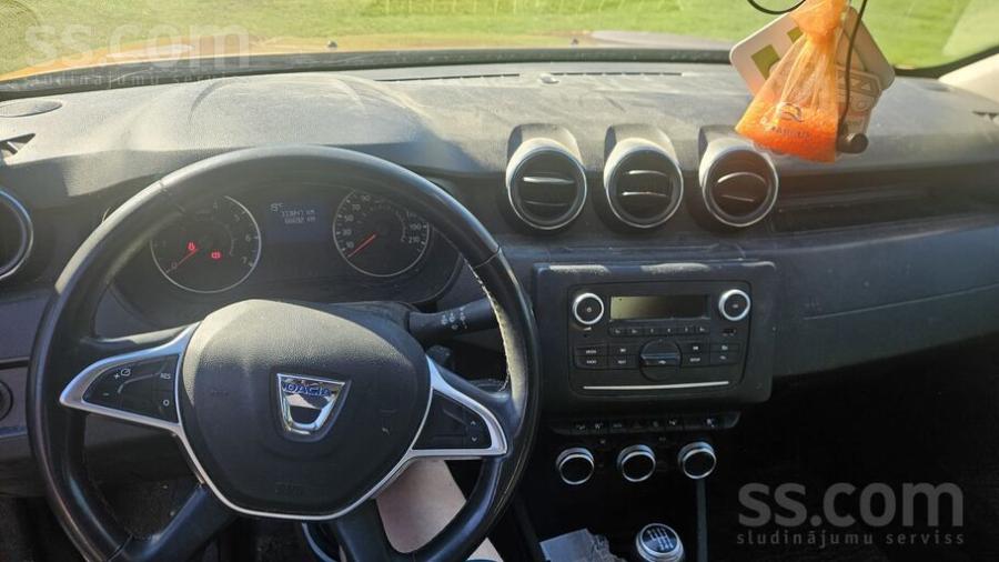 Orange Dacia Duster 2018 in Balvi, with an engine capacity of 1.50 L and mileage of 334 thousand km for 5000 €, photo 5 on AUTOMOTO.COM.LV