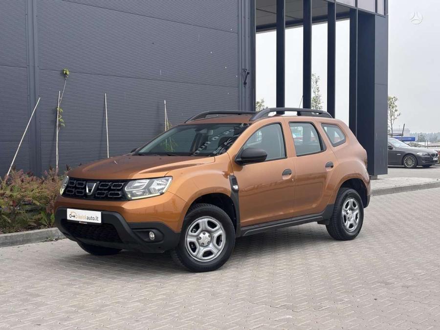 Orange Dacia Duster 2018 in Vilnius, with an engine capacity of 1.46 L and mileage of 292 thousand km for 8500 €, photo 1 on AUTOMOTO.COM.LV