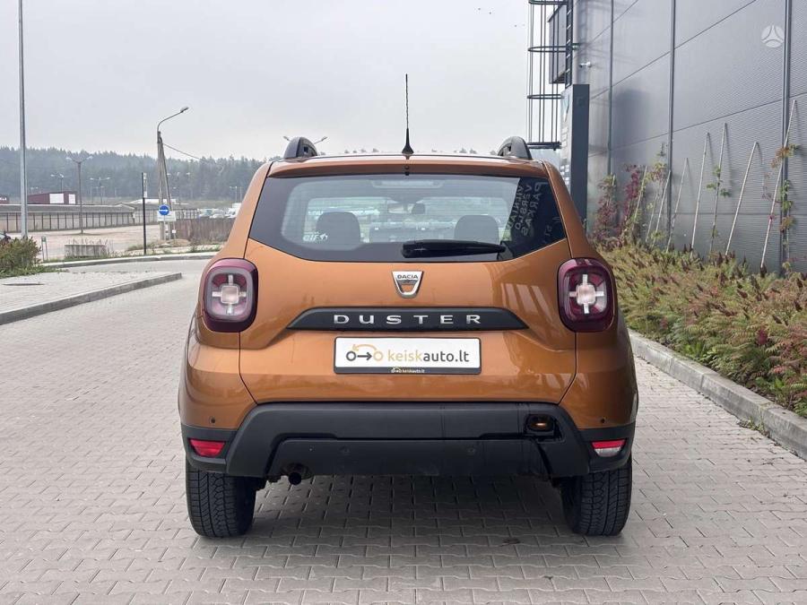 Orange Dacia Duster 2018 in Vilnius, with an engine capacity of 1.46 L and mileage of 292 thousand km for 8500 €, photo 10 on AUTOMOTO.COM.LV