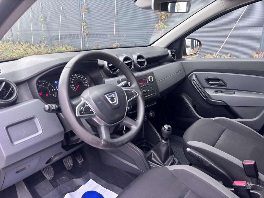 Orange Dacia Duster 2018 in Vilnius, with an engine capacity of 1.46 L and mileage of 292 thousand km for 8500 €, photo 17 on AUTOMOTO.COM.LV