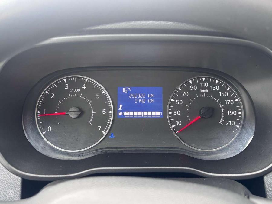 Orange Dacia Duster 2018 in Vilnius, with an engine capacity of 1.46 L and mileage of 292 thousand km for 8500 €, photo 19 on AUTOMOTO.COM.LV