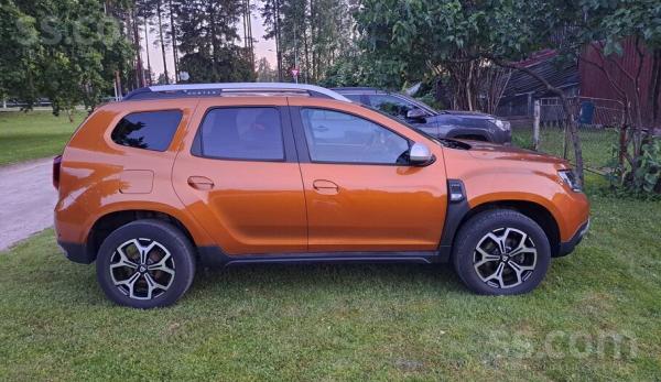 Orange Dacia Duster 2019 in Riga, with an engine capacity of 1.60 L and mileage of 66 thousand km for 13500 €, photo 3 on AUTOMOTO.COM.LV