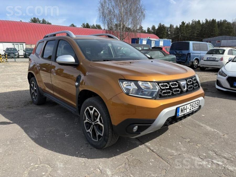 Orange Dacia Duster 2019 in Riga, with an engine capacity of 1.30 L and mileage of 40 thousand km for 12000 €, photo 3 on AUTOMOTO.COM.LV