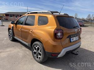 Orange Dacia Duster 2019 in Riga, with an engine capacity of 1.30 L and mileage of 40 thousand km for 12000 €, photo 5 on AUTOMOTO.COM.LV