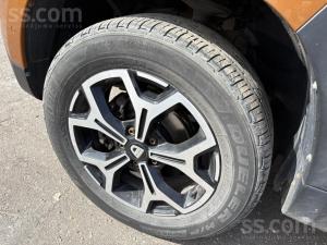 Orange Dacia Duster 2019 in Riga, with an engine capacity of 1.30 L and mileage of 40 thousand km for 12000 €, photo 7 on AUTOMOTO.COM.LV
