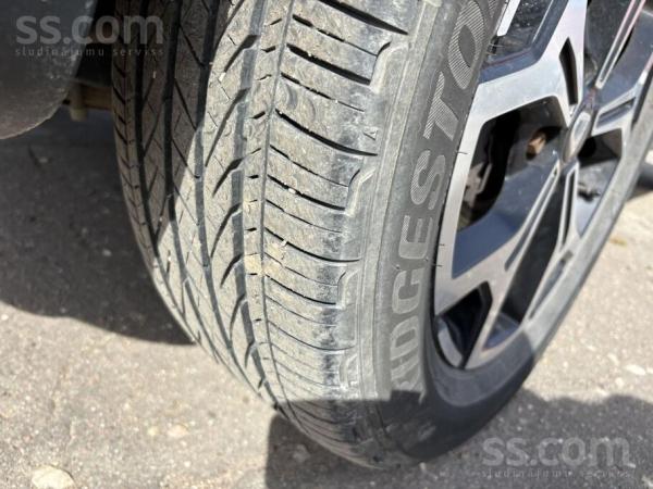 Оранжевый Дачия Duster 2019 в Рига, объемом двигателя 1.30 л и пробегом 40 тыс. км за 12000 €, фото 7 на AUTOMOTO.COM.LV