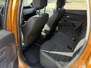 Orange Dacia Duster 2019 in Riga, with an engine capacity of 1.30 L and mileage of 40 thousand km for 12000 €, photo 17 on AUTOMOTO.COM.LV