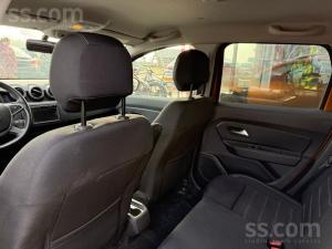 Orange Dacia Duster 2019 in Talsi, with an engine capacity of 1.30 L and mileage of 115 thousand km for 13990 €, photo 15 on AUTOMOTO.COM.LV