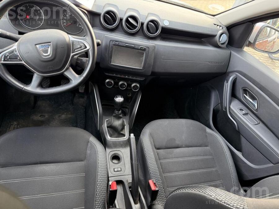 Orange Dacia Duster 2019 in Talsi, with an engine capacity of 1.30 L and mileage of 115 thousand km for 13990 €, photo 16 on AUTOMOTO.COM.LV