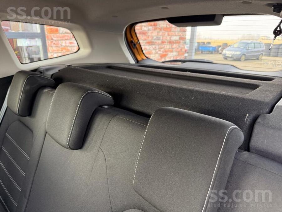 Orange Dacia Duster 2019 in Talsi, with an engine capacity of 1.30 L and mileage of 115 thousand km for 13990 €, photo 18 on AUTOMOTO.COM.LV