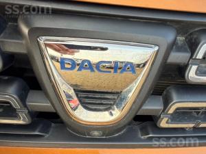 Orange Dacia Duster 2019 in Talsi, with an engine capacity of 1.30 L and mileage of 115 thousand km for 13990 €, photo 31 on AUTOMOTO.COM.LV