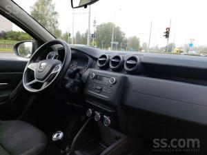 Oranžs Dacia Duster 2020 Daugavpils, ar dzinēja tilpumu 1.00 L un nobraukumu 95 tūkst. km par 8900 €, foto 7 vietnē AUTOMOTO.COM.LV
