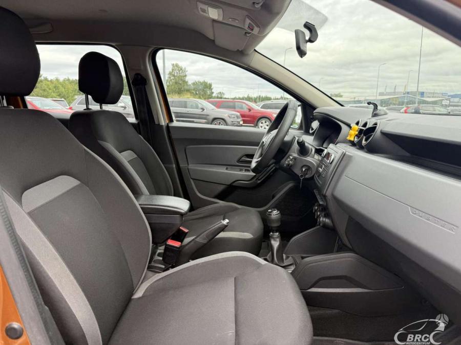 Oranžs Dacia Duster 2020 Viļņa, ar dzinēja tilpumu 1.33 L un nobraukumu 367 tūkst. km par 6900 €, foto 24 vietnē AUTOMOTO.COM.LV