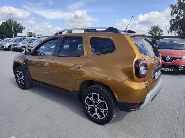 Orange Dacia Duster 2020 in Taurage, with an engine capacity of 1.46 L and mileage of 219 thousand km for 8833 €, photo 4 on AUTOMOTO.COM.LV