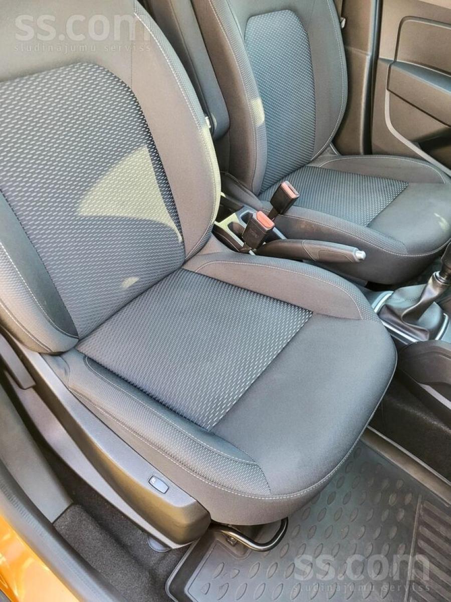 Orange Dacia Duster 2020 in Riga, with an engine capacity of 1.00 L and mileage of 81 thousand km for 9690 €, photo 13 on AUTOMOTO.COM.LV