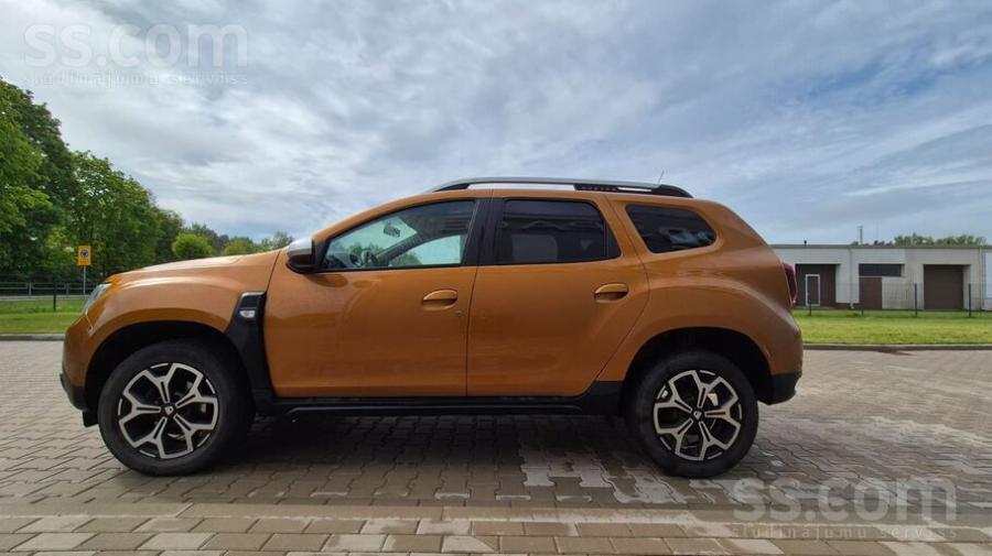 Orange Dacia Duster 2021 in Riga, with an engine capacity of 1.50 L and mileage of 72 thousand km for 11800 €, photo 3 on AUTOMOTO.COM.LV