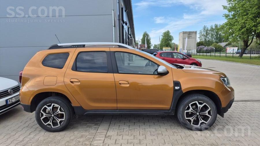 Orange Dacia Duster 2021 in Riga, with an engine capacity of 1.50 L and mileage of 72 thousand km for 11800 €, photo 5 on AUTOMOTO.COM.LV