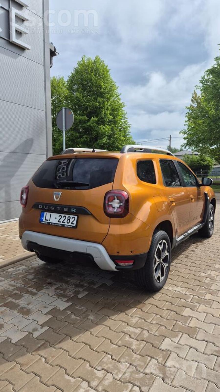 Orange Dacia Duster 2021 in Riga, with an engine capacity of 1.50 L and mileage of 72 thousand km for 11800 €, photo 6 on AUTOMOTO.COM.LV
