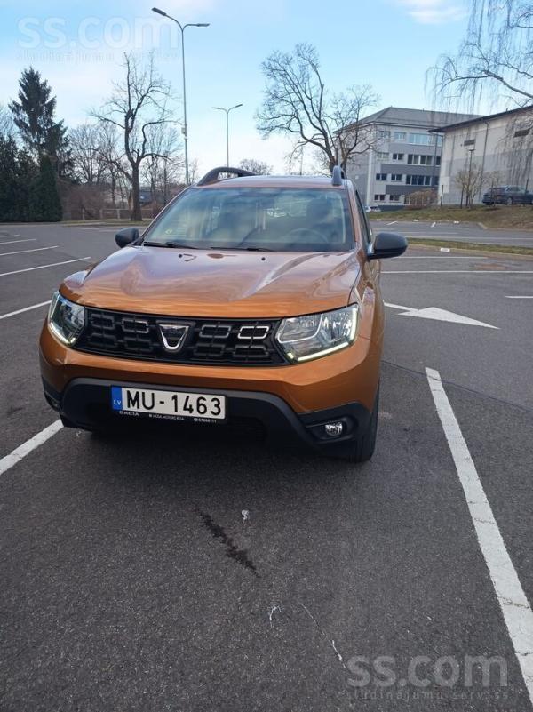 Оранжевый Дачия Duster 2021 в Рига, объемом двигателя 1.00 л и пробегом 63 тыс. км за 9000 €, фото 1 на AUTOMOTO.COM.LV
